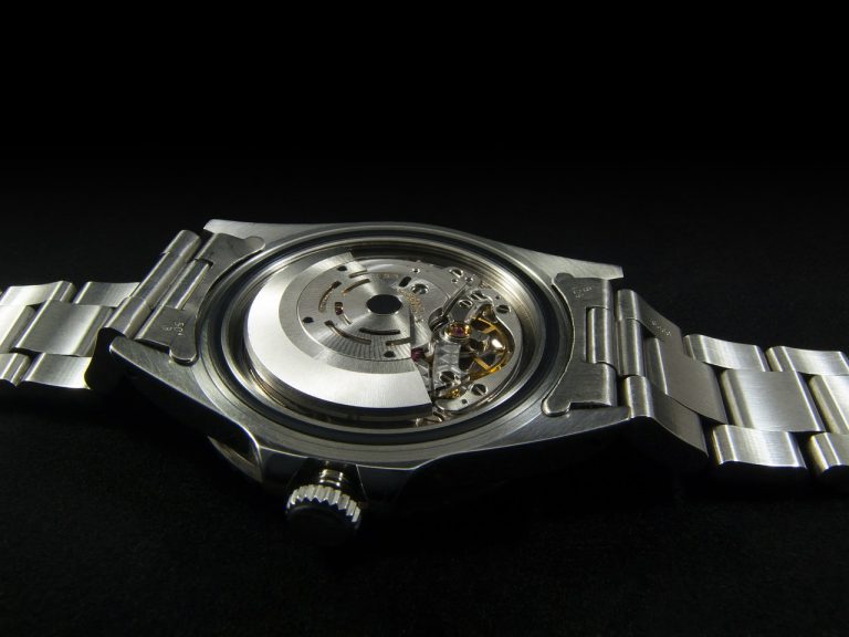 How To Remove Watch Links All By Yourself | Prowatches